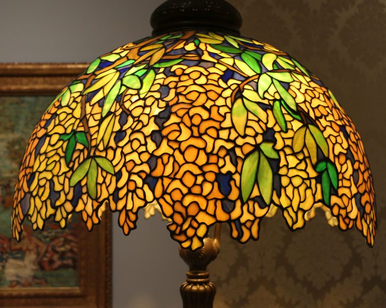 Fresh light on spring blooms: Clara Driscoll and the ‘Tiffany Girls ...