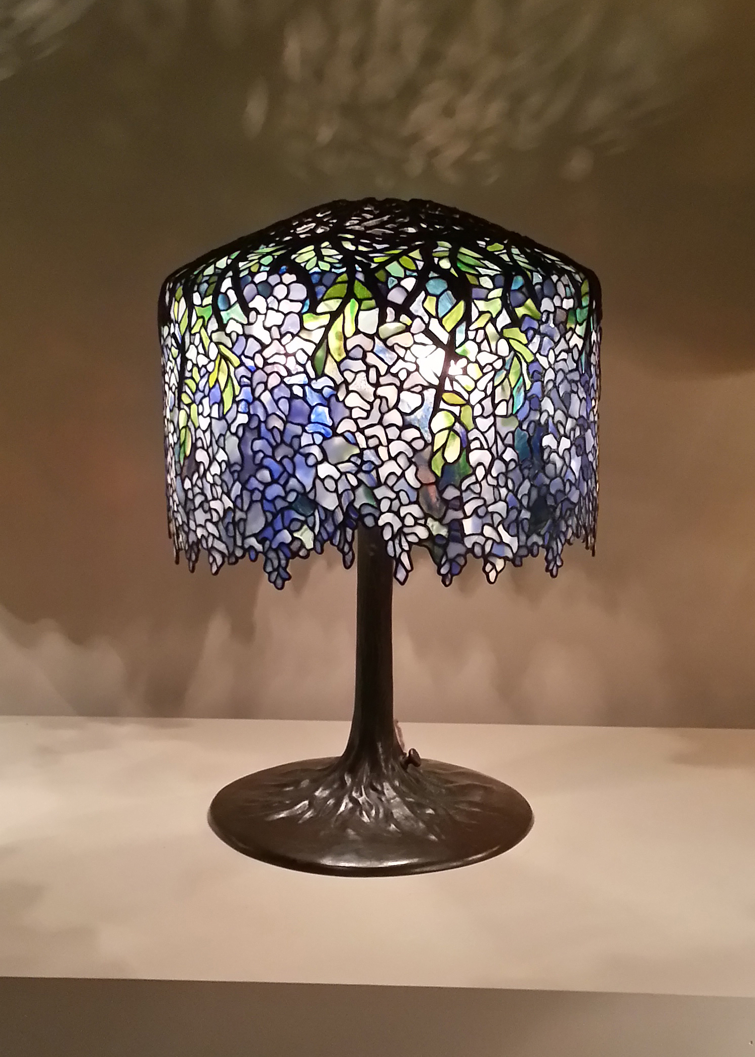 Fresh light on spring blooms: Clara Driscoll and the ‘Tiffany Girls ...